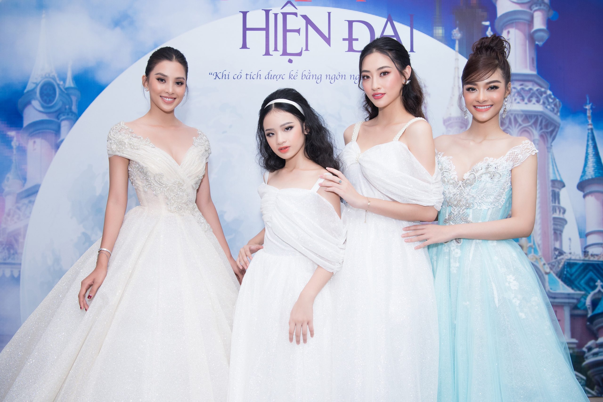 Tiểu Vy, Lương Thuỳ Linh làm vedette, Kiều Loan hóa thân thành Elsa hát cực ngọt trong show diễn ...